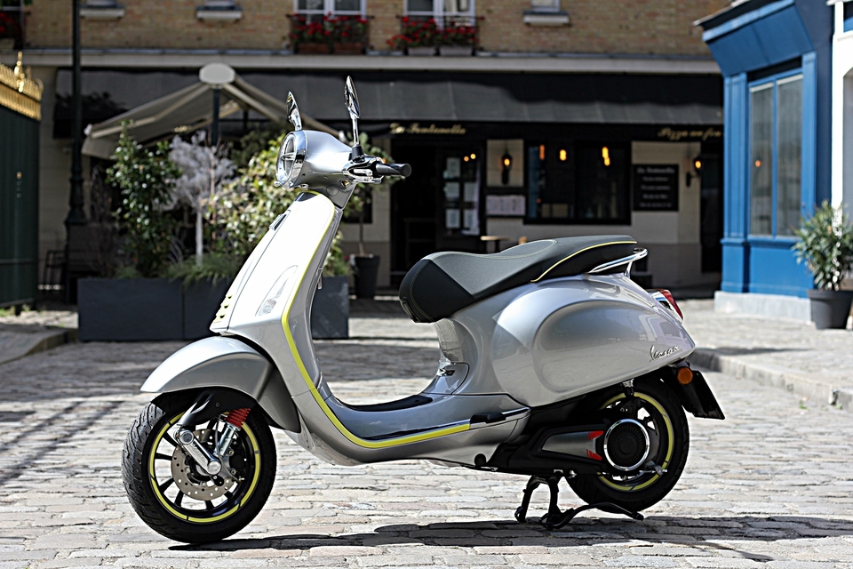 Essai - Vespa Elettrica 70 : la ville en toute quiétude