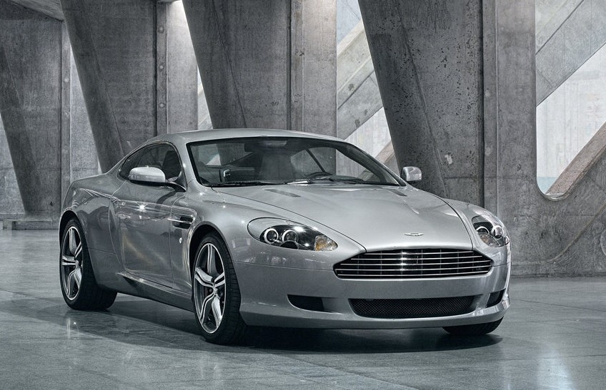 Et pourquoi pas une Aston Martin DB9 à 24 000