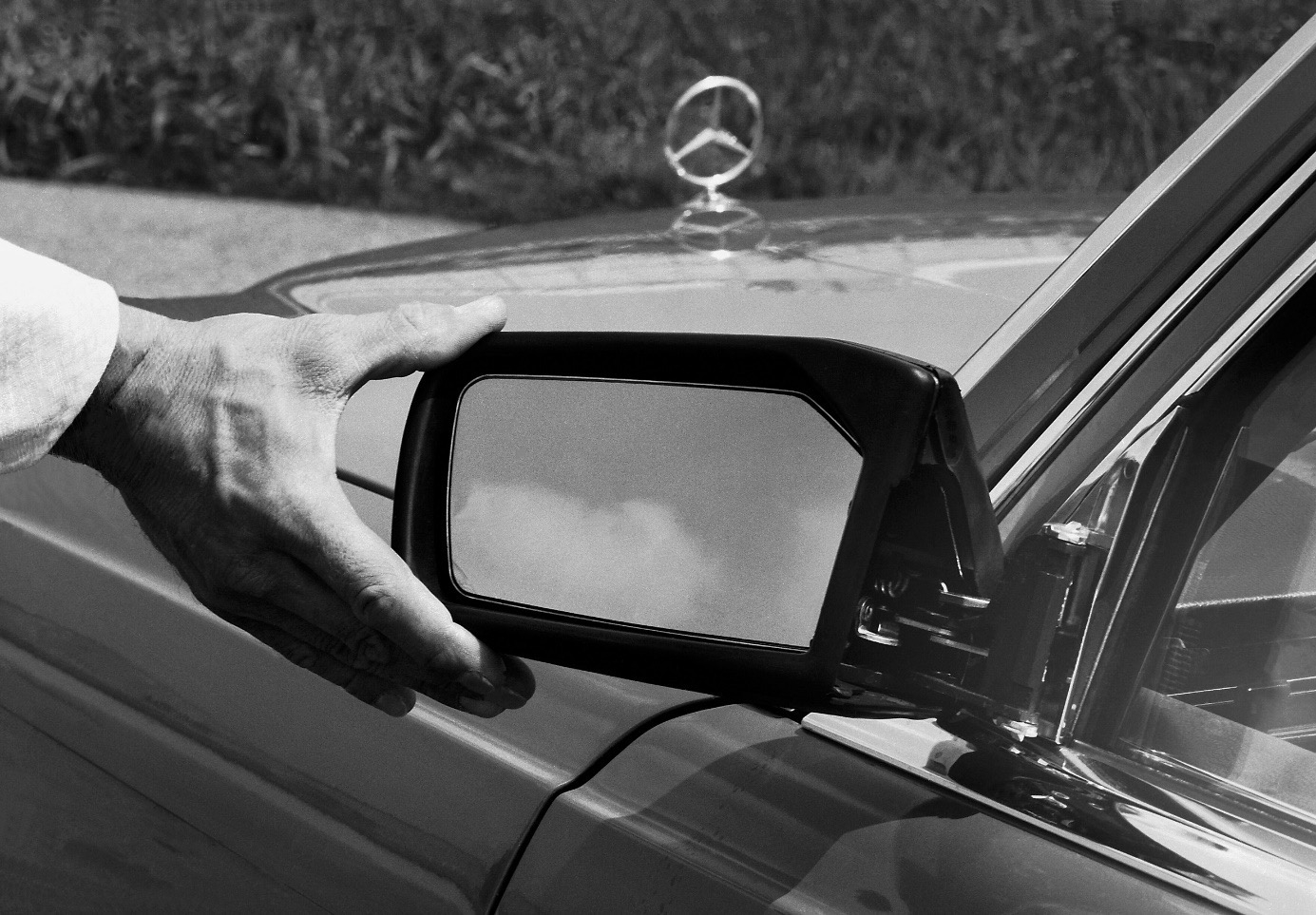 Mercedes Classe S W116 (1972-1980) : la reine des stars des années 70 ...