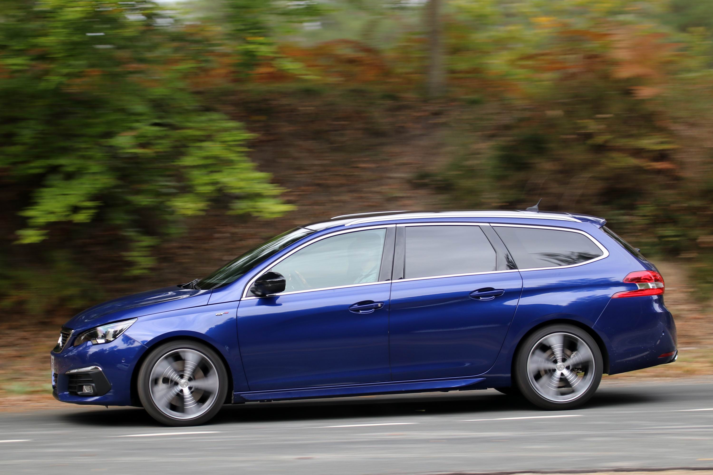 Essai vidéo – Peugeot 308 SW restylée (2017) : les breaks ont encore ...