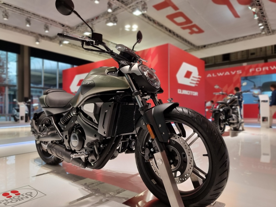 Salon de Milan : la marque chinoise QJ Motor présente ses nouveautés ...