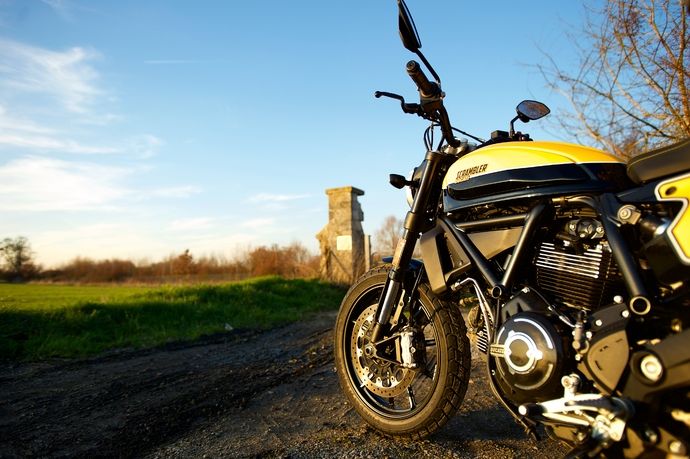 Ducati Scrambler 800 Full Throttle Fiche Technique | Reviewmotors.co