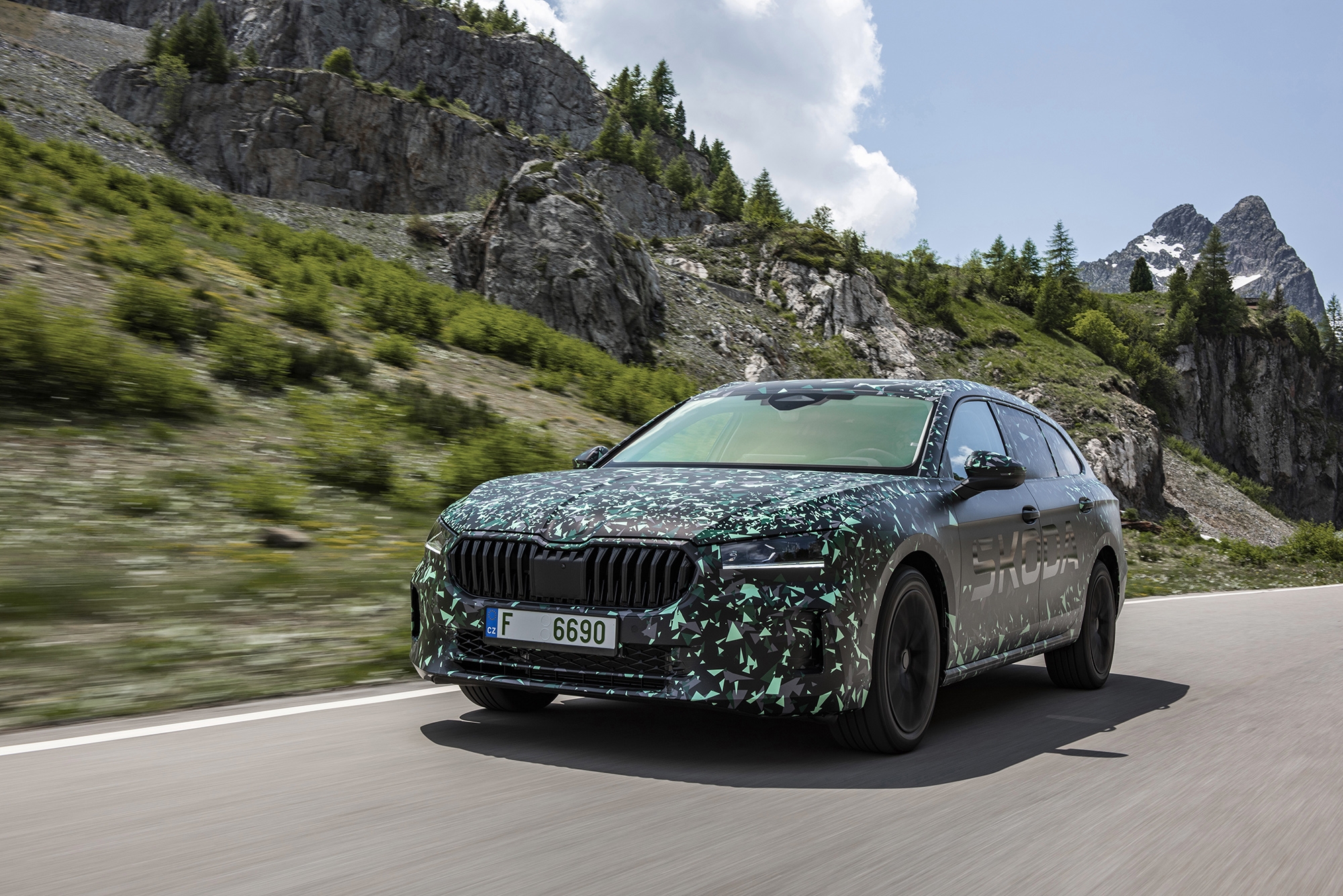 Start - Skoda Superb (2024): Co pozostało Niemcom?