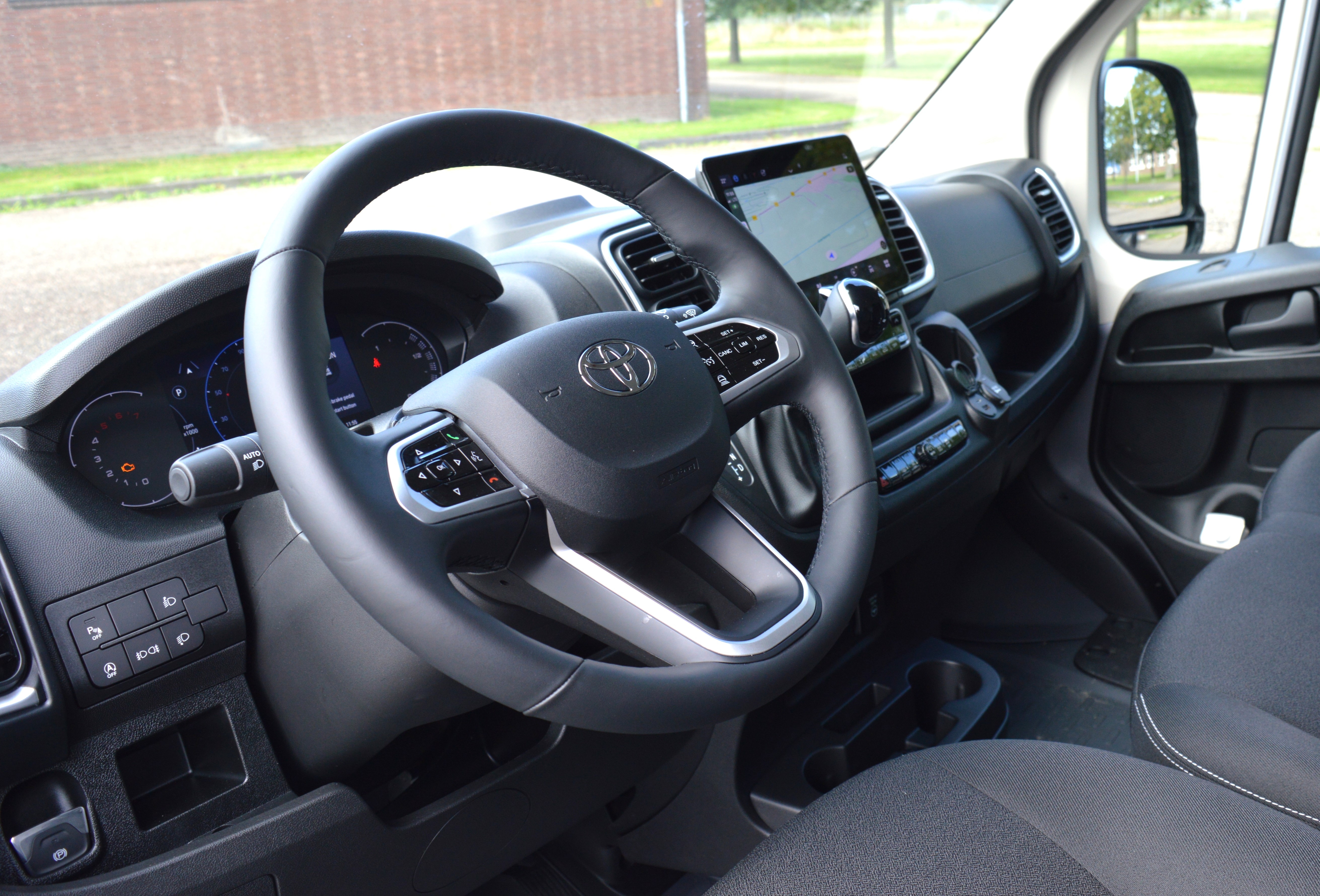 Avec le Proace Max, Toyota complète sa gamme avec un grand fourgon - Page 3
