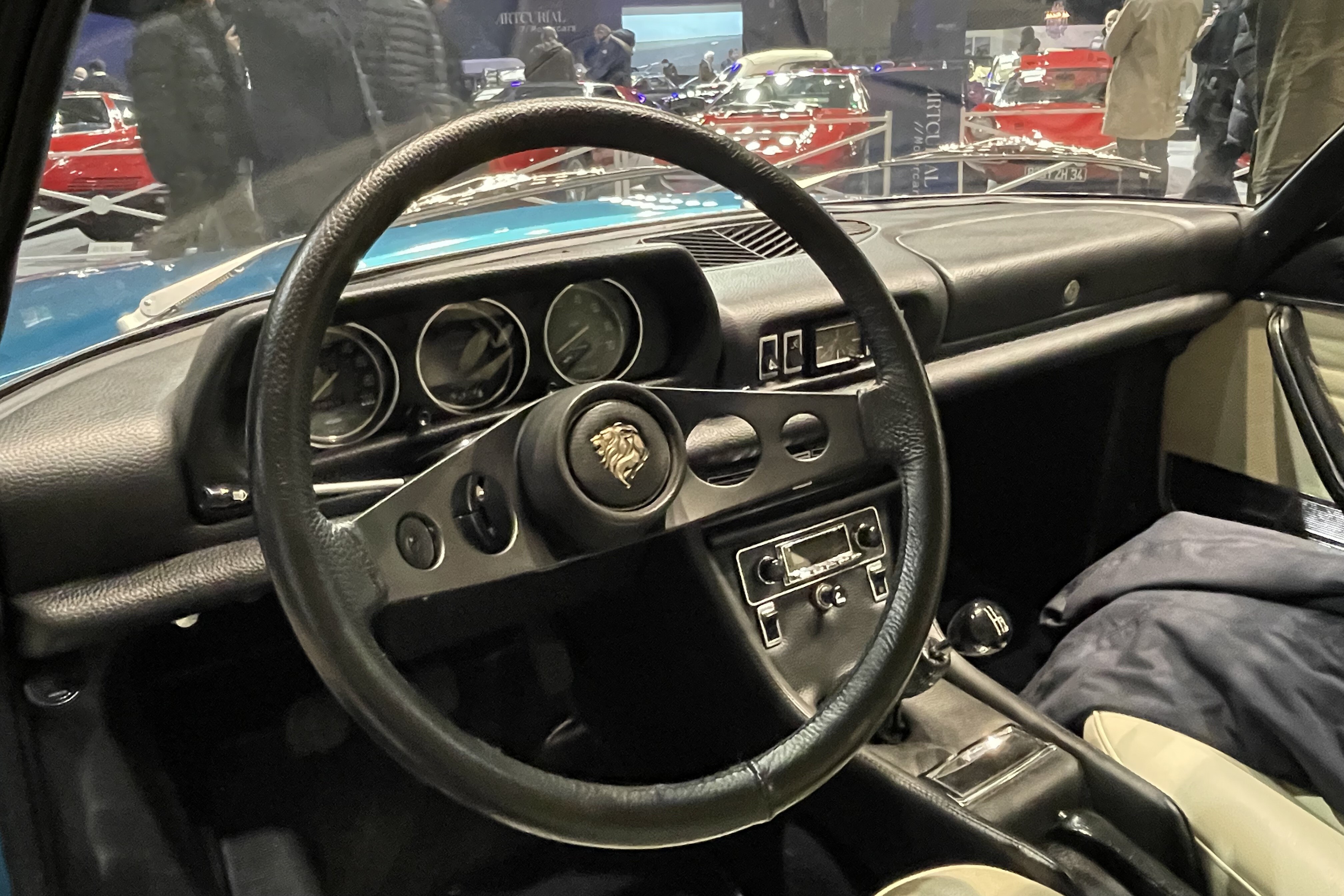 L'énigmatique Peugeot 504 Riviera a fait pour la première fois le ...