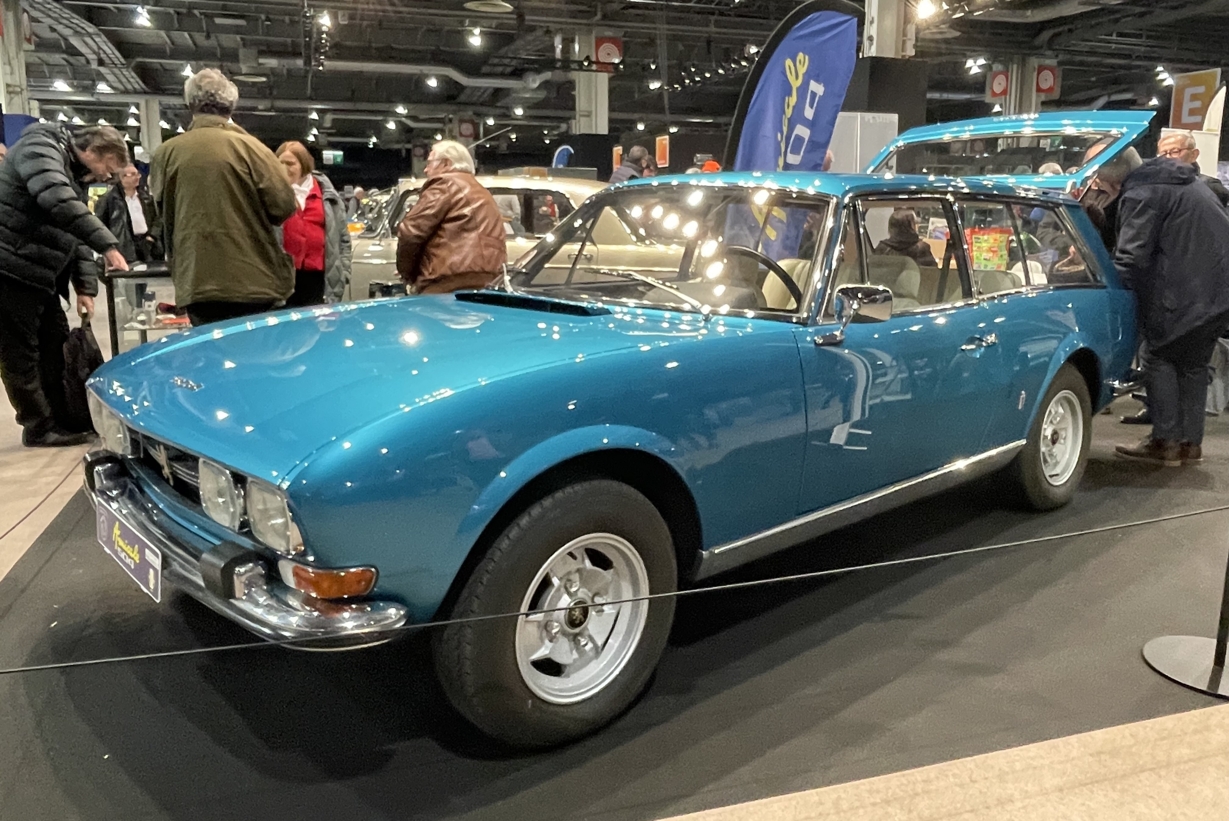 L'énigmatique Peugeot 504 Riviera a fait pour la première fois le ...