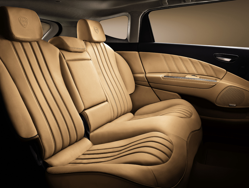 Punch, luxe et style, osez la différence avec la Lancia Delta 1.8 T-Jet