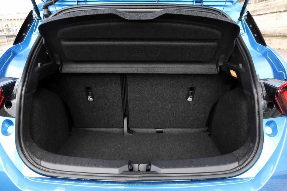 Comparatif vidéo - Nissan Micra vs Kia Rio 2017 : le match des outsiders