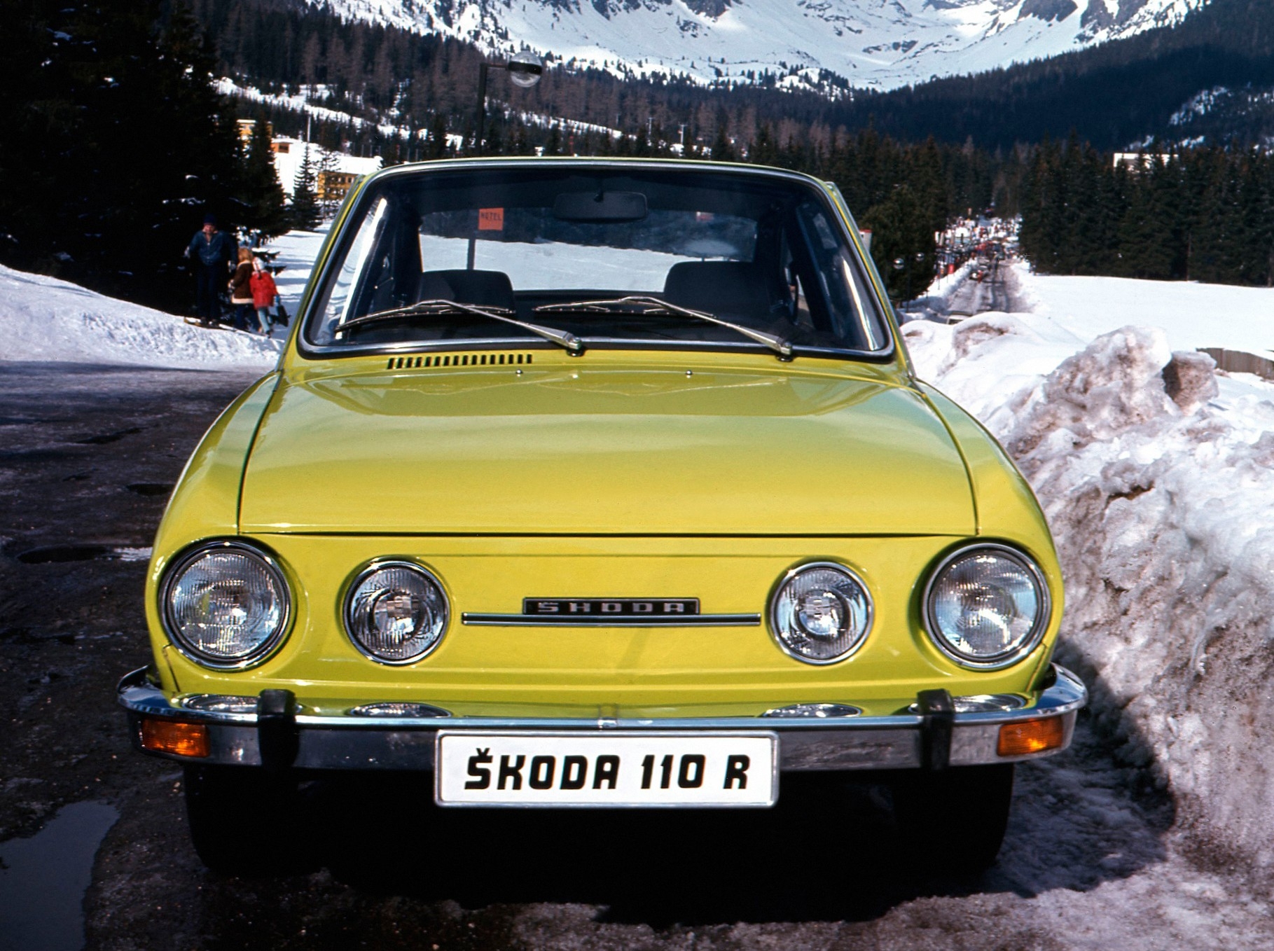 Un charmant petit coupé qui vient de l’Est : la Skoda 110R