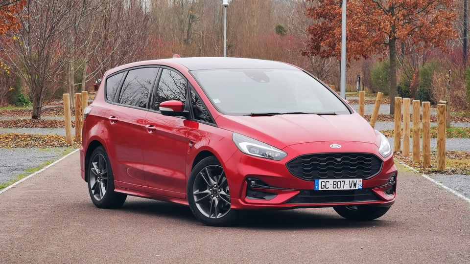 Essai - Ford S-Max 2.5 190 Hybrid (2021): le monospace meilleur que ...