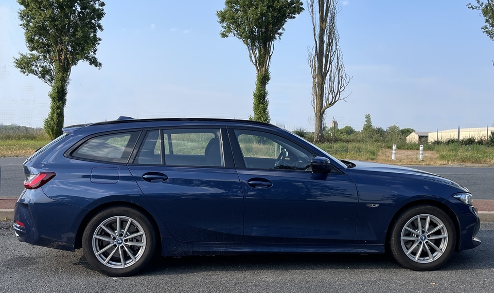 Essai - BMW 320e Touring (2023) : plus rentable qu’un diesel