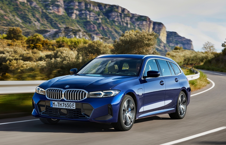 Essai - BMW 320e Touring (2023) : plus rentable qu’un diesel