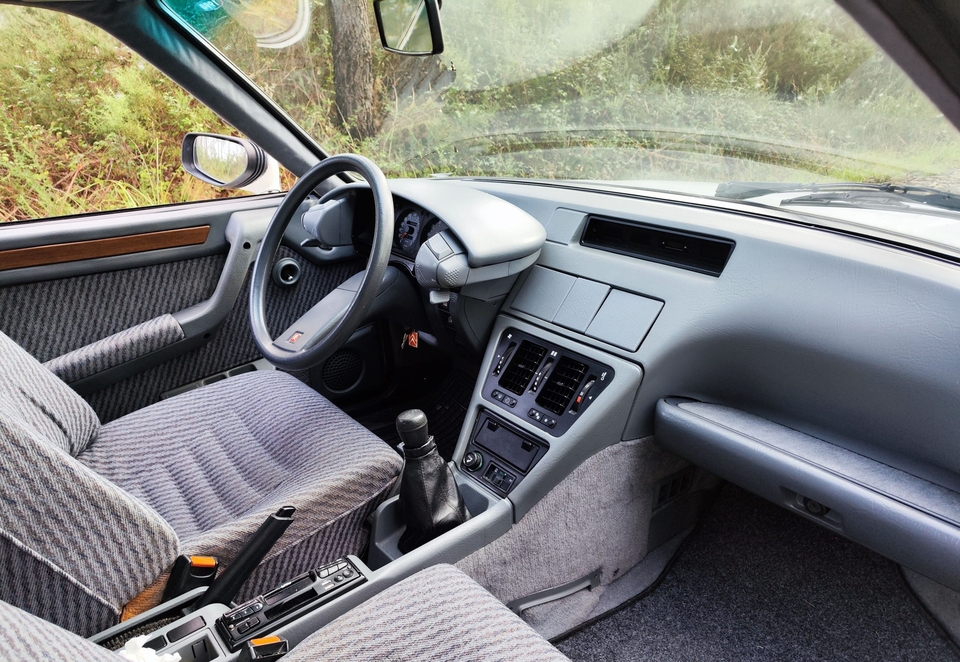 Citroën CX 22 TRS vs Renault 25 GTX, pour voyager vintage et pas cher
