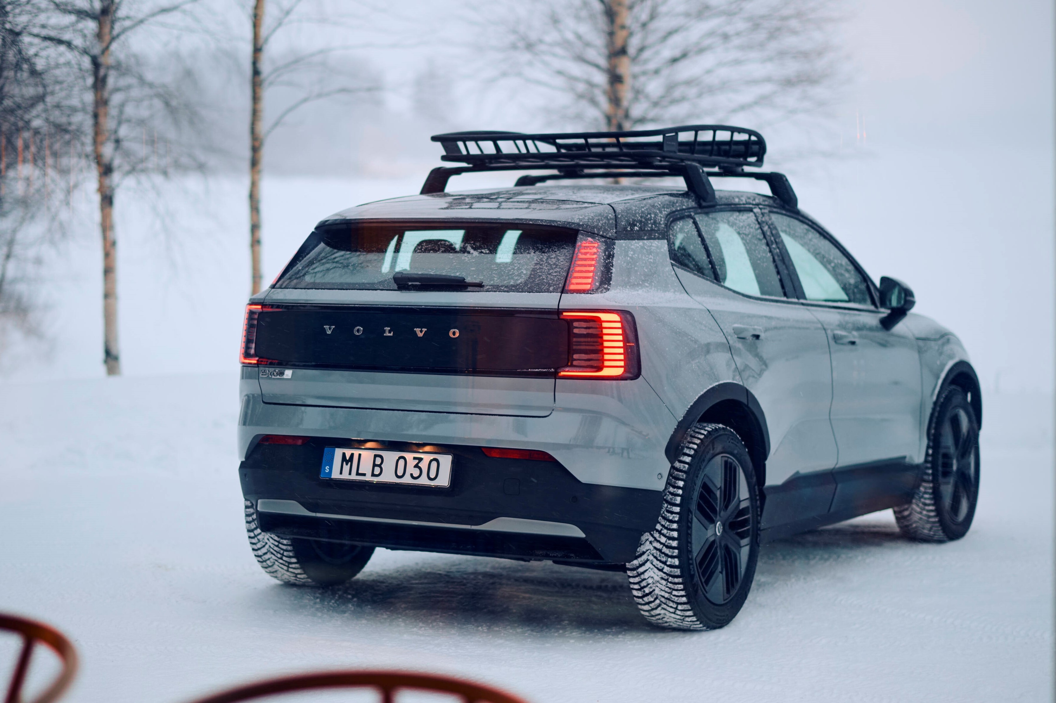 Le Volvo EX 30 a aussi droit à la déclinaison Cross Country