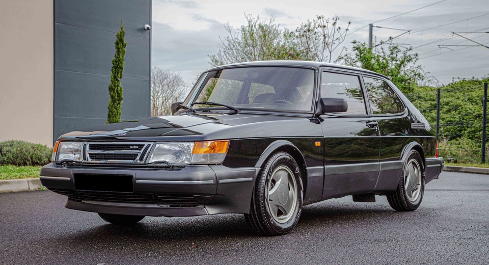 La Saab 900 Turbo, un mythe étrange et accessible