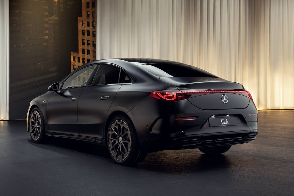 Mercedes CLA 3 électrique : la berline-coupé de tous les records, avec 792 km d'autonomie