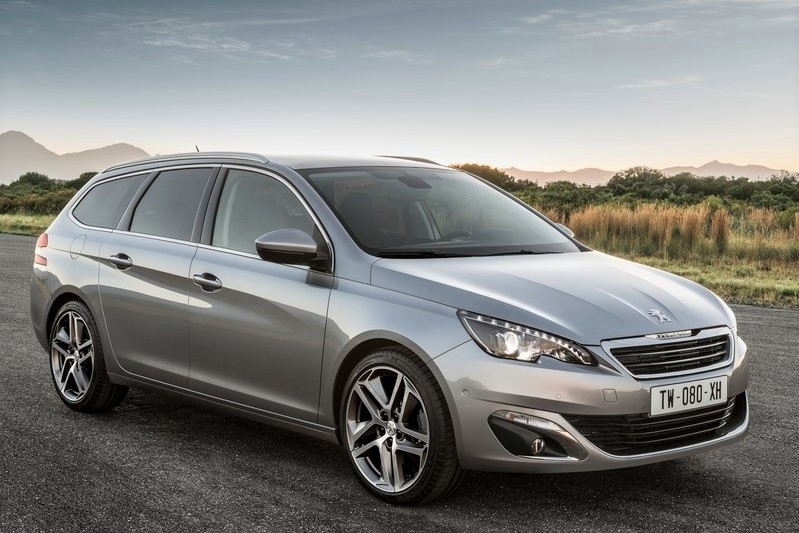 Avant/après : tout savoir sur le restylage de la Peugeot 308 II