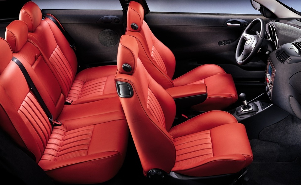 Alfa Romeo 147 Twin Spark (2000-2010) : il n’y a pas que la GTA dans la ...