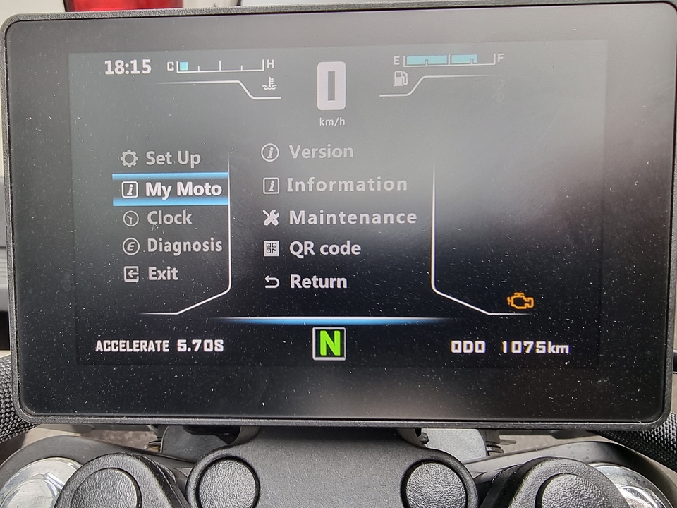 Essai - Lexmoto RSS 125 : roadster scrambler pour droitiers*