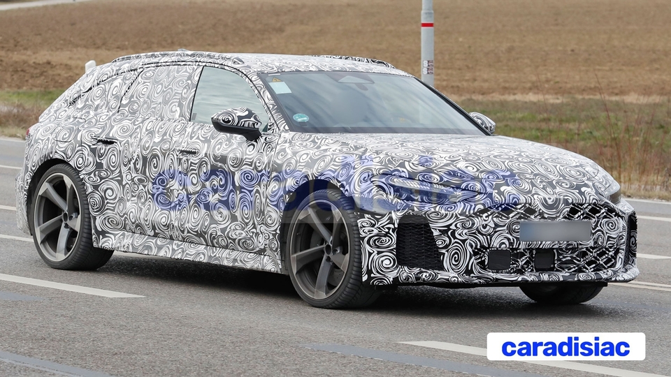 Les prototypes des nouvelles Audi RS5 berline et Avant (break) entament ...