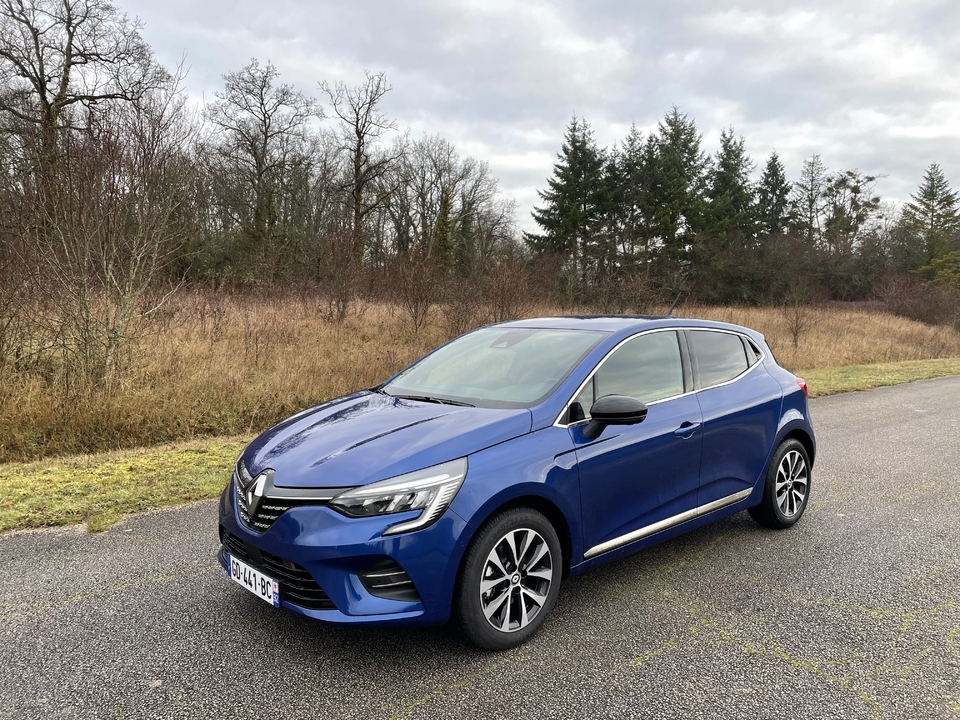 Essai - Renault Clio Blue dCi 100 (2022) : que vaut la dernière Clio ...