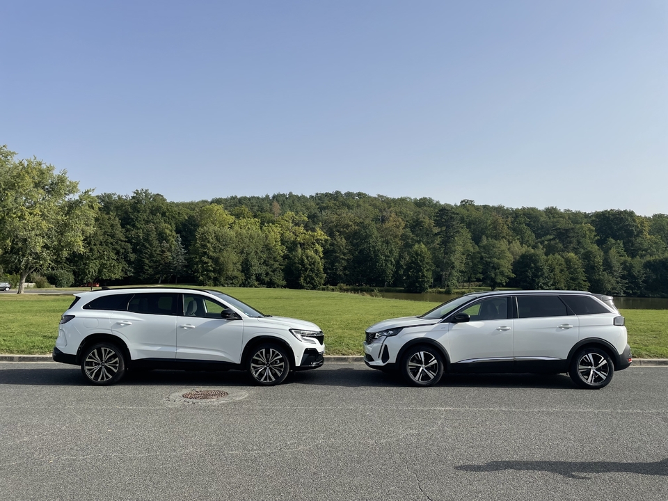 Comparatif vidéo - Renault Espace vs Peugeot 5008 : quel SUV 7 places choisir ? - Page 2