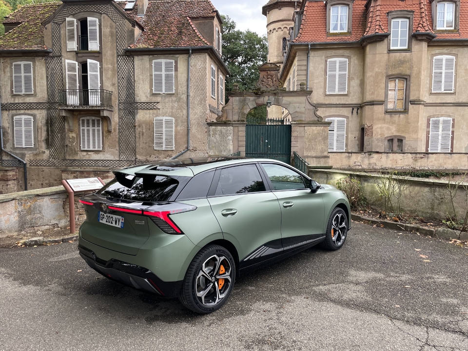Essai vidéo - MG4 XPower (2023) : comment lui en demander plus à ce prix