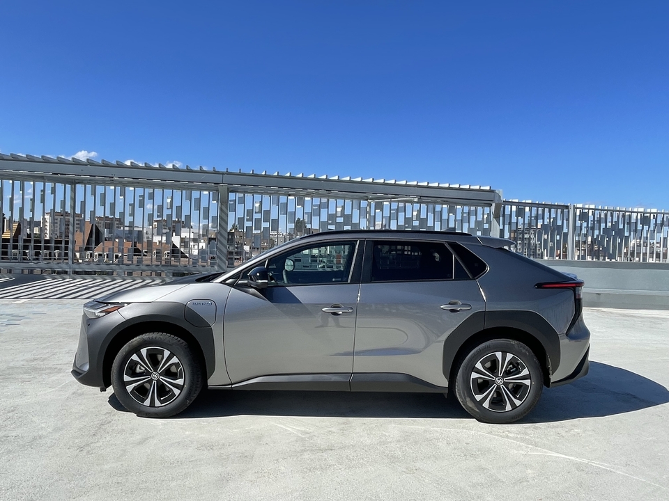 Essai vidéo - Toyota BZ4X (2023) : du retard à l'allumage