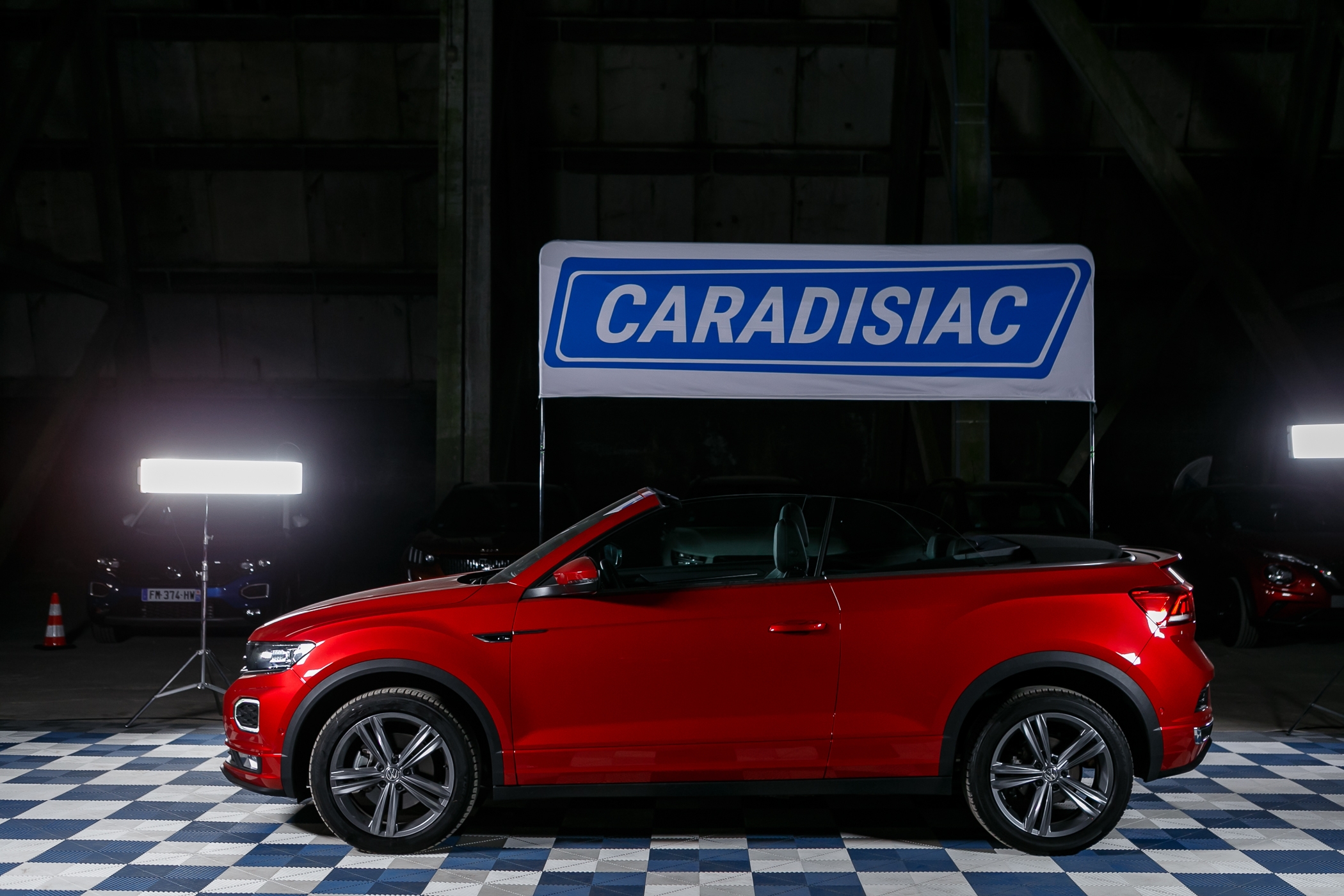 Volkswagen T-Roc cabriolet: le pari - Salon de l'auto Caradisiac
