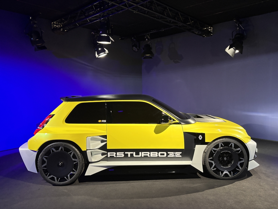 Cette Super R5 est plus longue que la R5 classique de 16 cm.