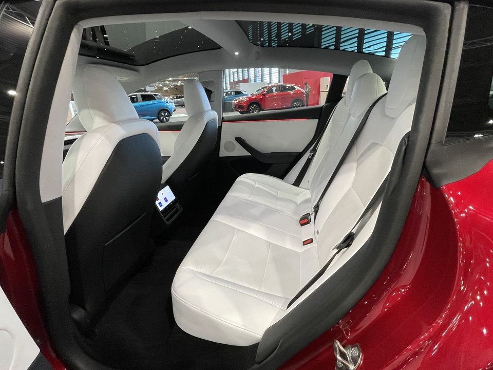 Tesla Model 3 (vidéo) : un prix canon - En direct du Salon de Lyon