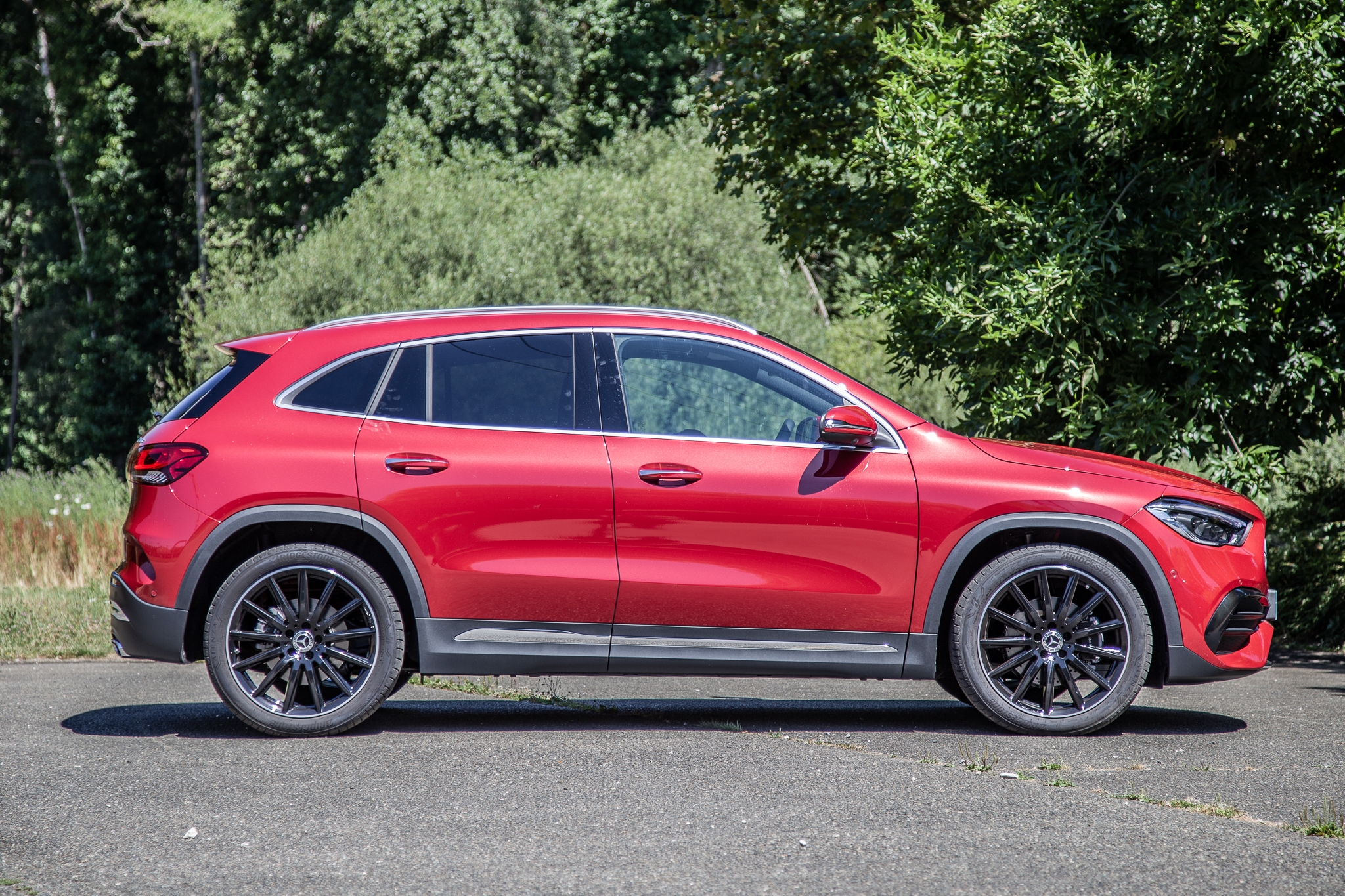 Comparatif vidéo : BMW X1 VS Mercedes GLA : affrontement équitable