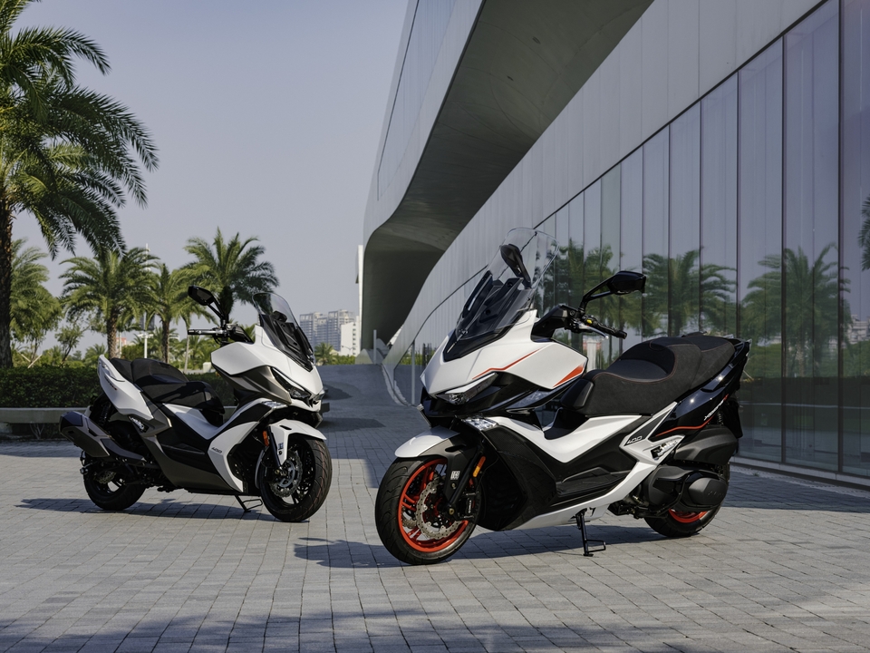 Kymco fait évoluer son scooter Xciting 400 VS
