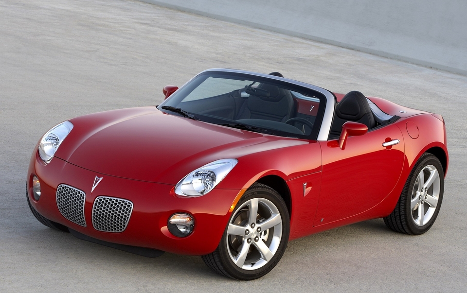 L’Opel GT Roadster, ce mini muscle-car à la ligne de fou