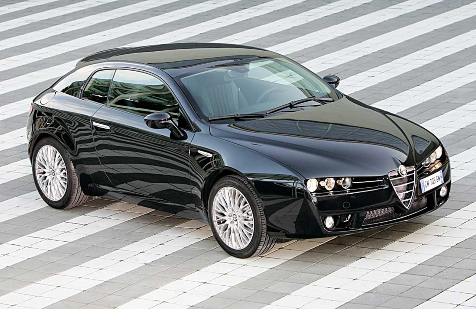 Alfa Romeo 916 V6 GTV/Spider (1994-2003), spectacle son et lumière, dès ...
