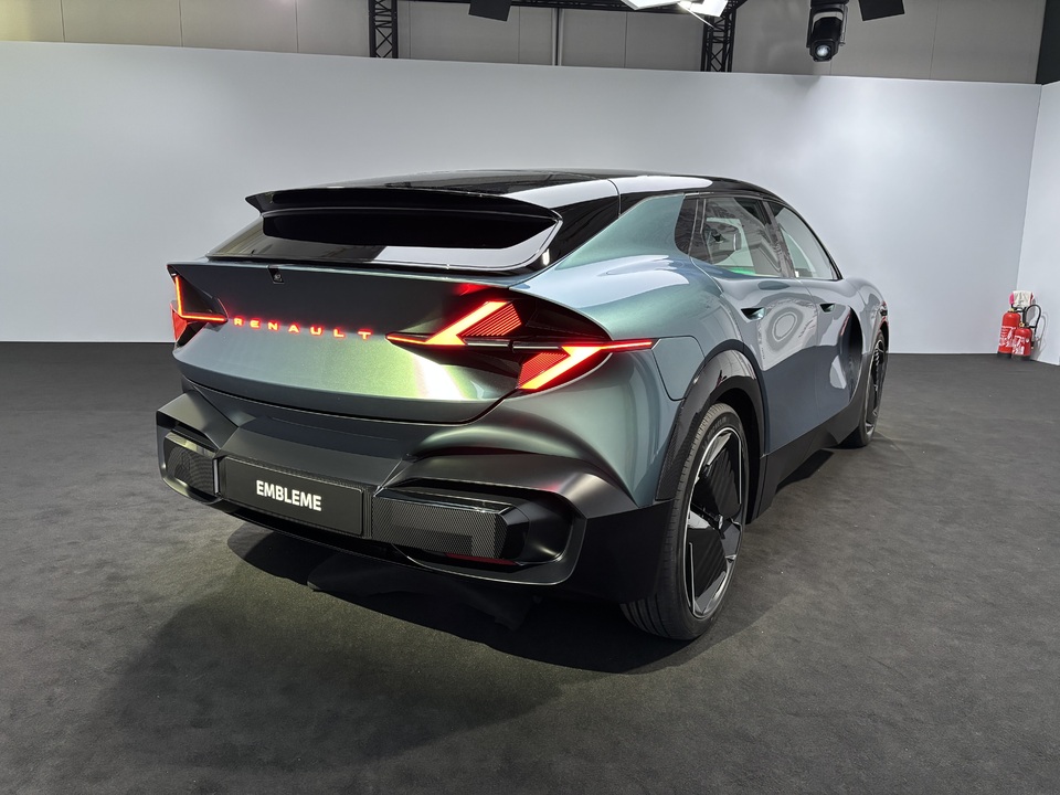 Présentation de la Renault Emblème : mais emblème de quoi