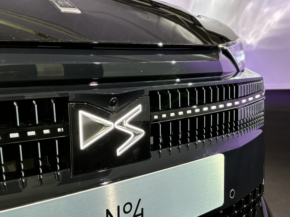 La nouvelle DS 4 fait son numéro