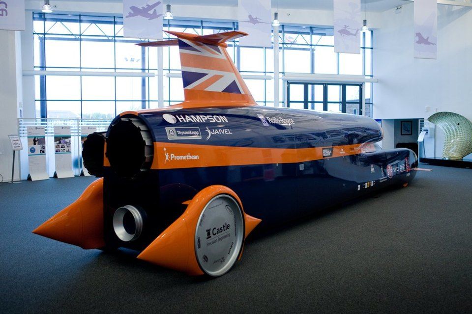 Bloodhound SSC: dans le cockpit de la voiture supersonique capable de ...