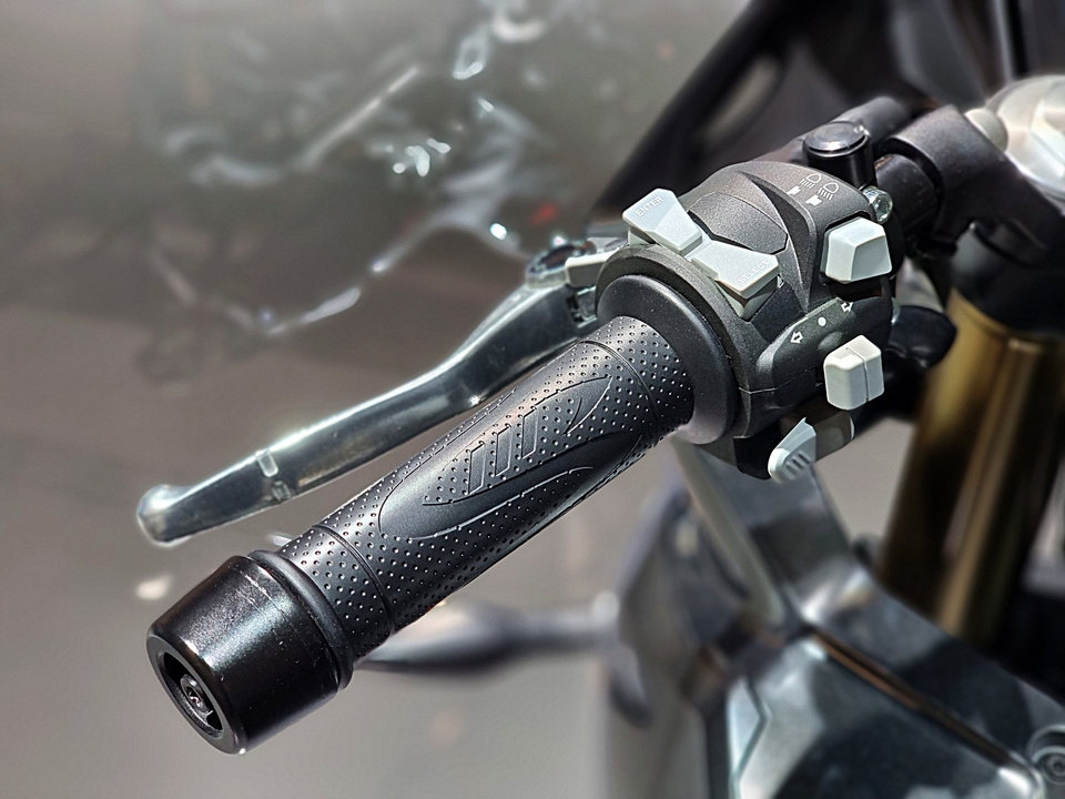 En direct du salon de Milan 2023 : Benelli, ses Tornado et ses TRK