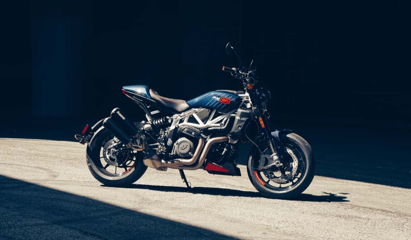 Indian FTR x 100 % R Carbon : une série limitée à l'accent racing