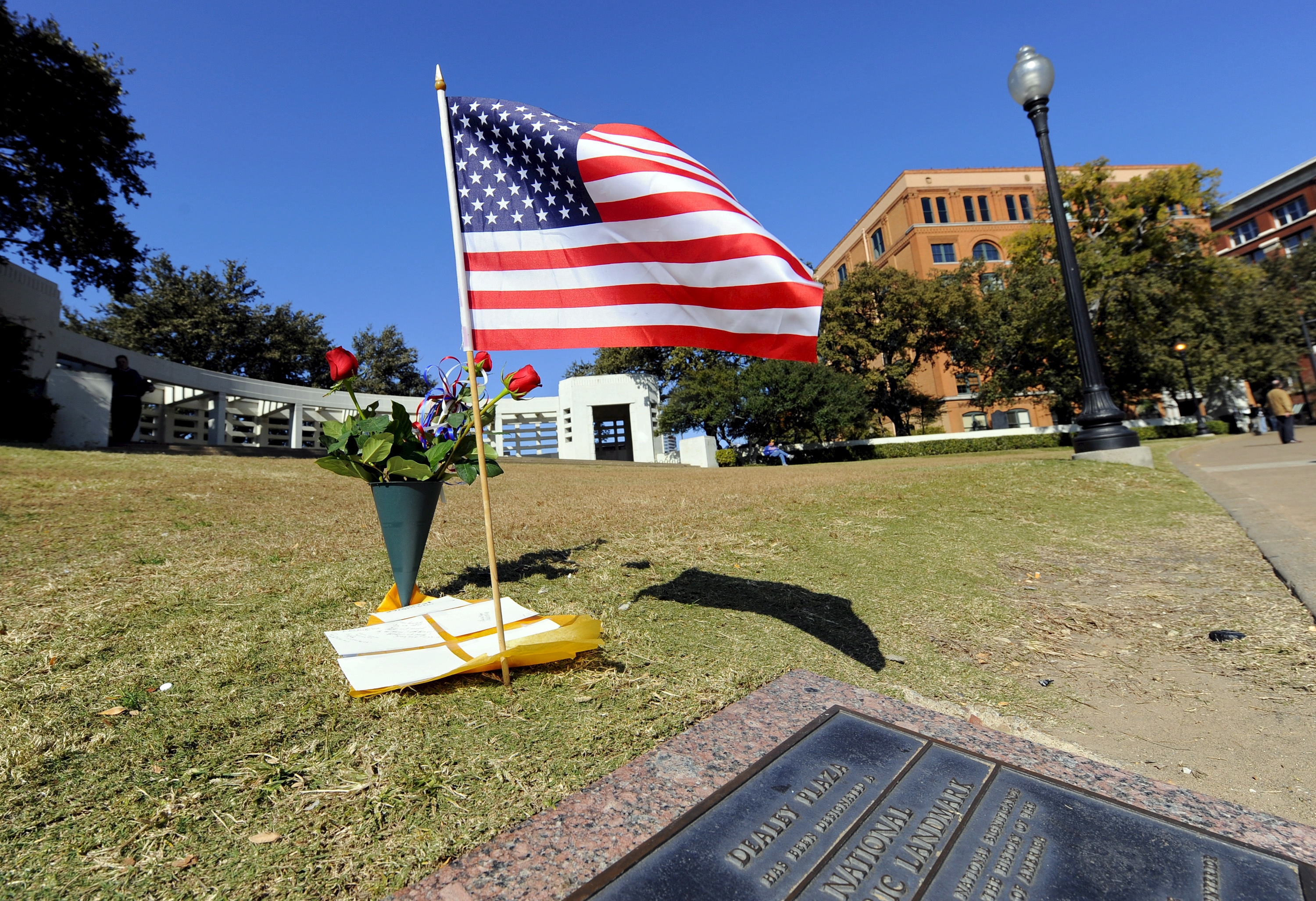 Assassinat de JFK dans la Lincoln Continental présidentielle