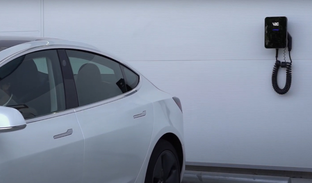 Mobilité électrique : V2C innove avec des bornes connectées, sécurisées, déverrouillables à ...