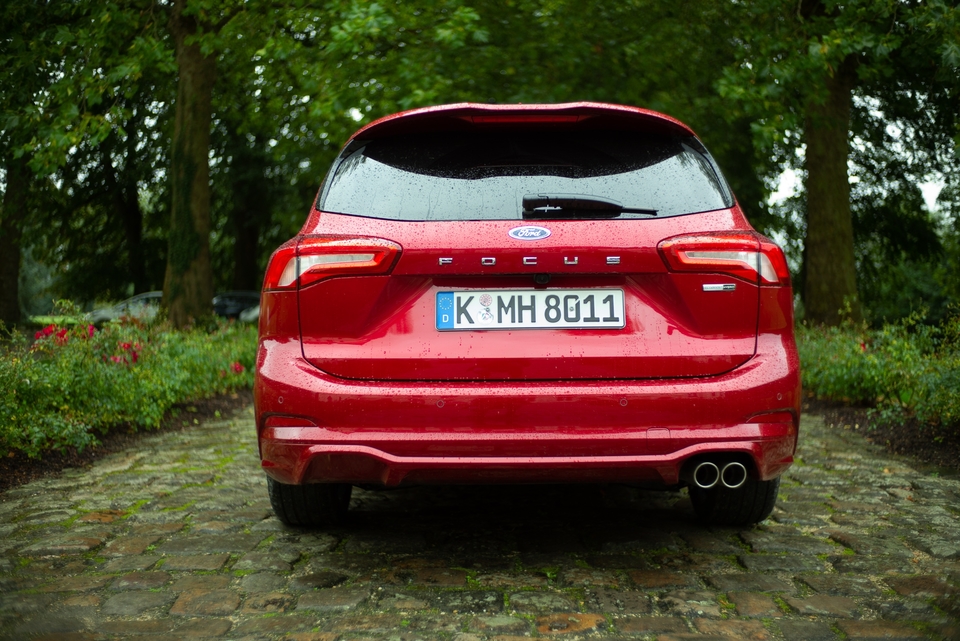 Essai - Ford Focus SW MHEV 155 ch (2020) : le break compact s’adapte au ...