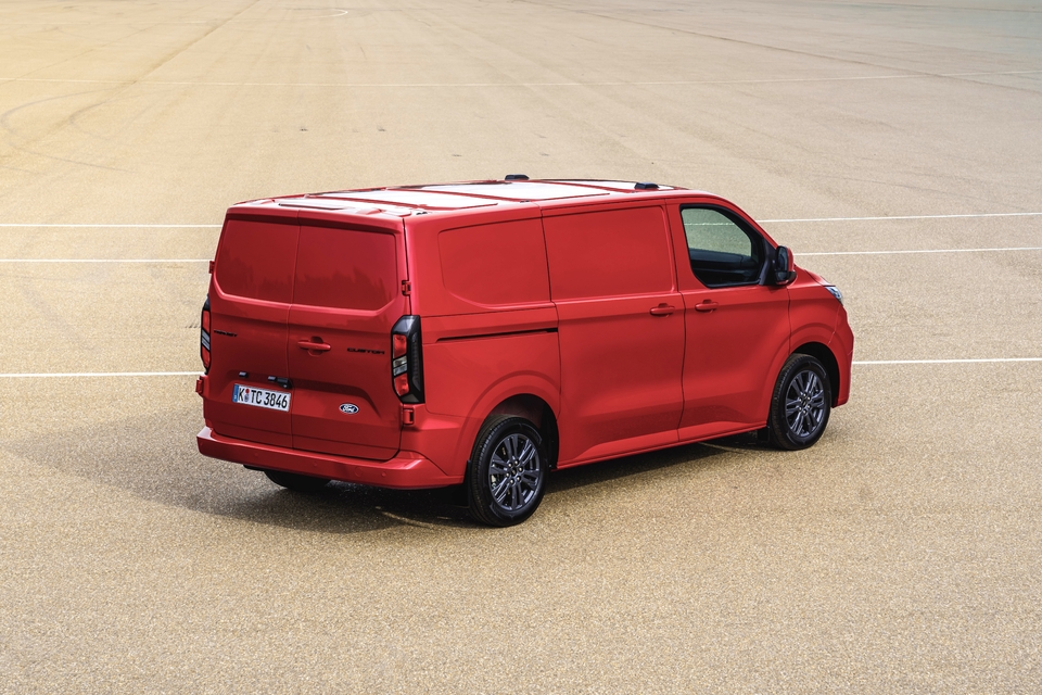 Essai - Ford Transit Custom (2023) : Que vaut le van de l'année 2024