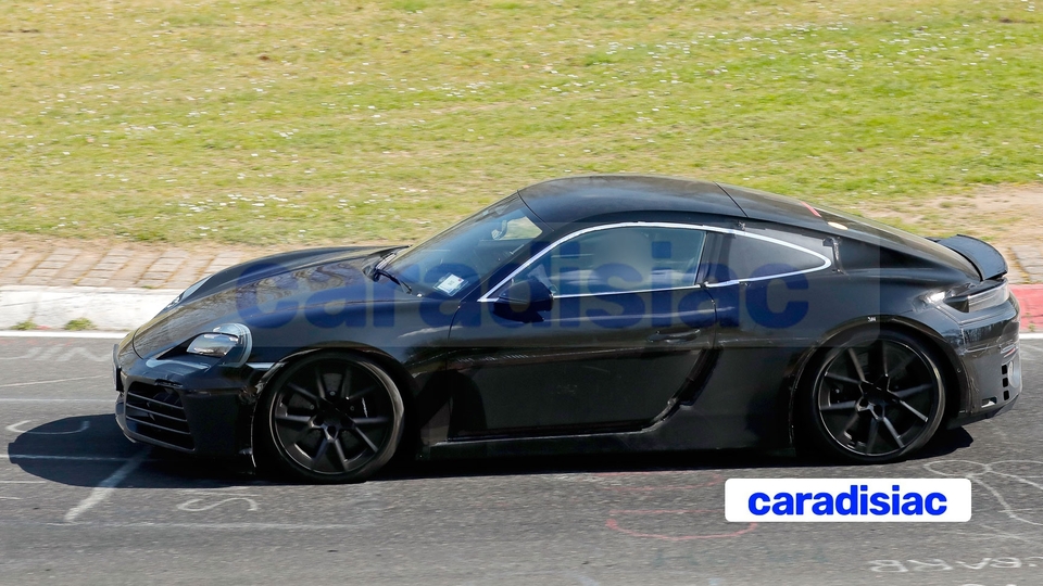 Porsche teste les capacités de sa Porsche Cayman électrique sur le ...