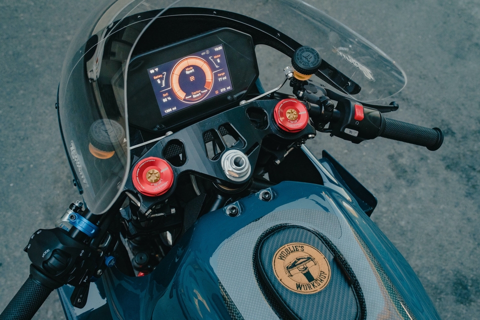 Une Zero SR/S revisitée par Deus Ex Machina