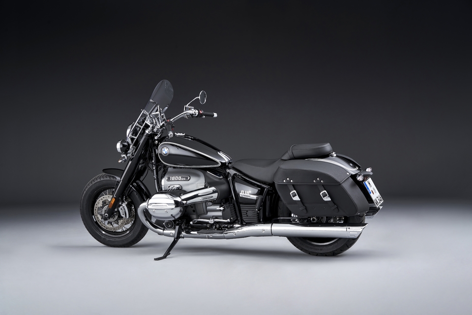 BMW R18 : la version Classic officiellement dévoilée par BMW