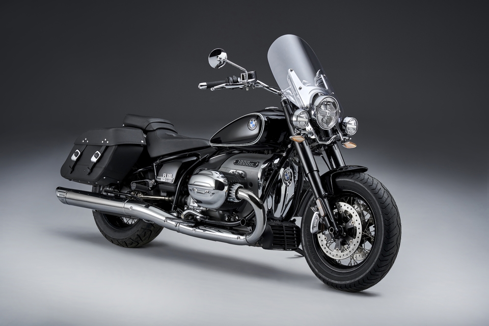 BMW R18 : la version Classic officiellement dévoilée par BMW