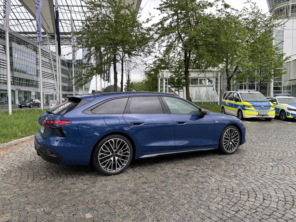 L’Audi A6 électrique est-elle capable de suivre la nouvelle A6 TDI sur ...