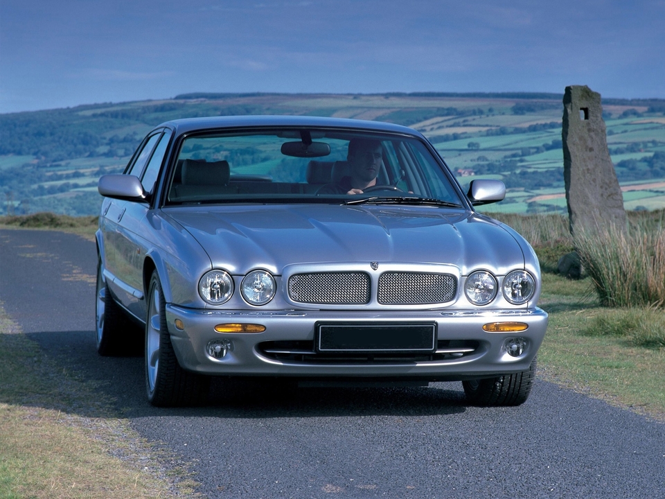 Jaguar XJ X300/308 (1994-2002) : la finesse faite limousine, dès 6 500